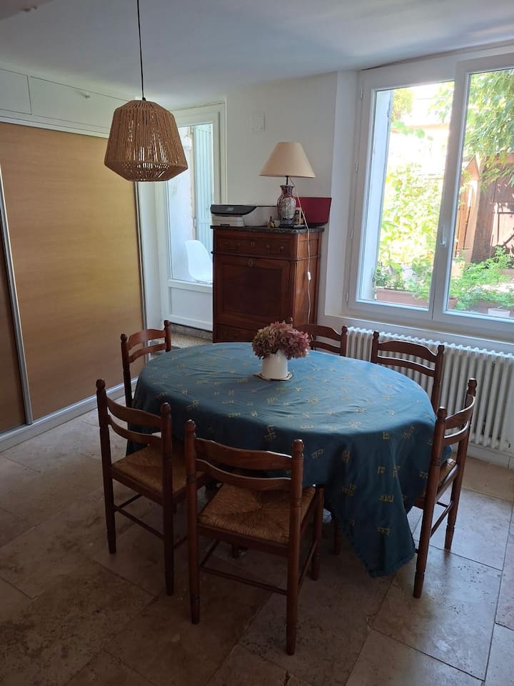 Maison Centre Davignon Pour 7 Personnes - Avignon