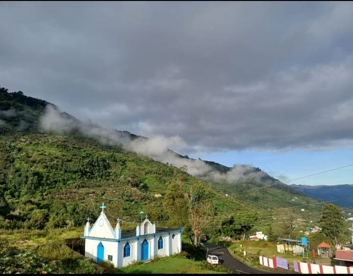 Misty Meadows , 4 Bhk Private Villa - Kodaikanal