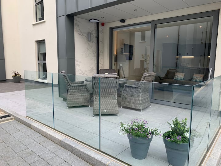 New 2 Bedroom Seaside Apartment - Portstewart