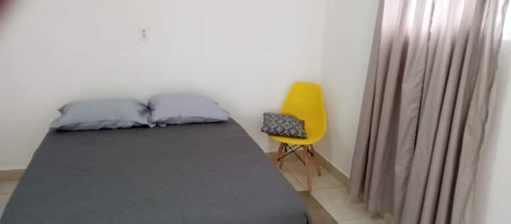 Bueno, Bonito Y Barato Por Docena Con Escalones - Metepec