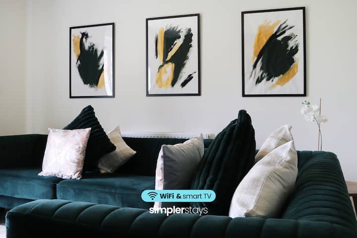 Drive Parking | New Build | Long Stay Discounts - Stafford