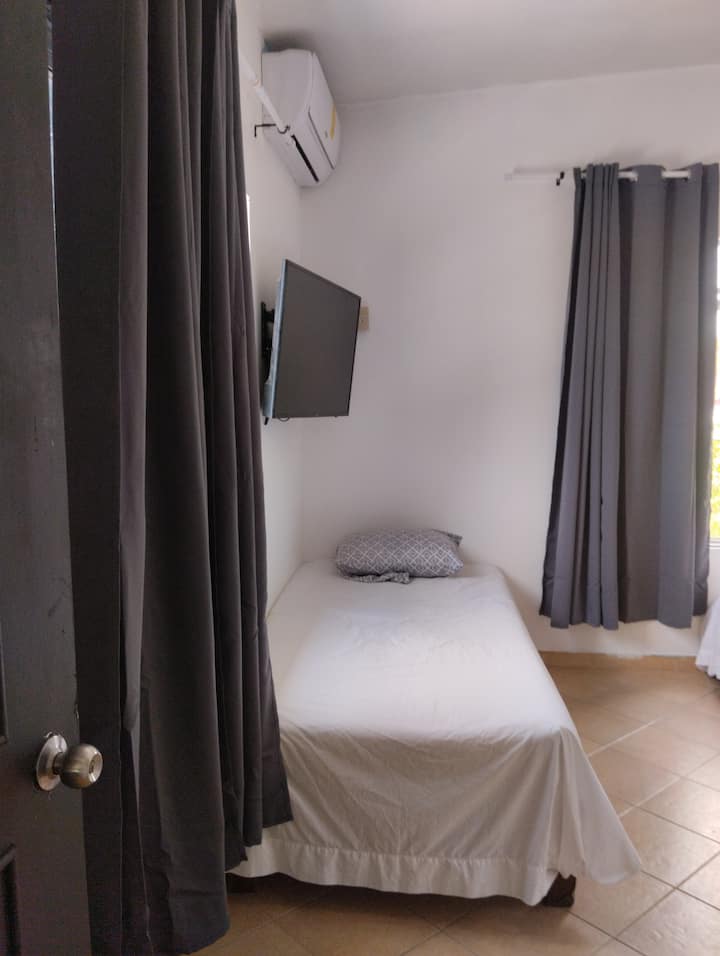 Cerca Del Aeropuerto Y Playa Facturamos - Tampico, Mexico