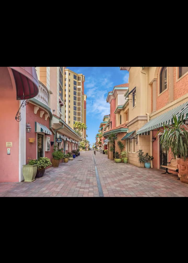 Welcome To Sunset Serenity! - Cape Coral, FL