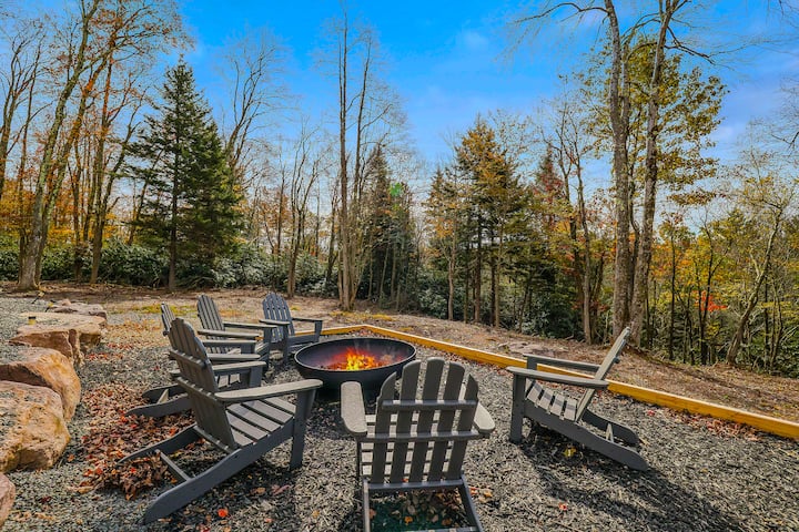 Rustic Private Ranch W/ Saltwater Pool & Hot Tub! - Pennsylvania