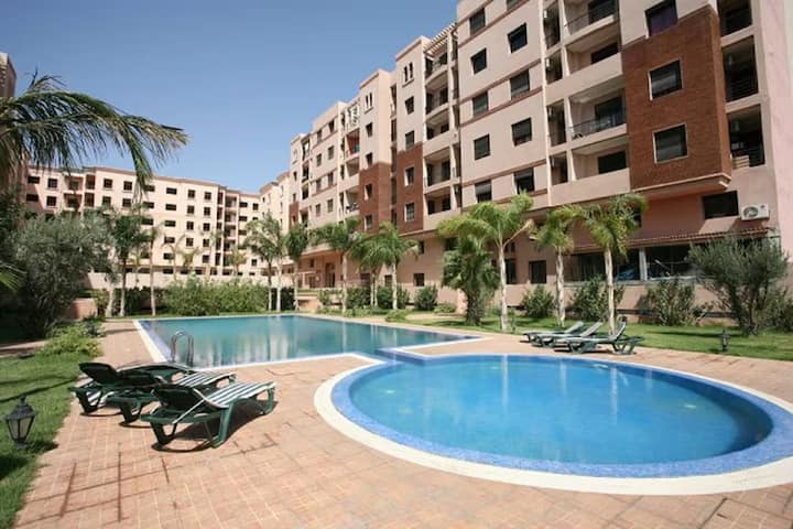 Superbe Duplex Avec 3 Suites Et Vue Sur Piscine - Marrakesh