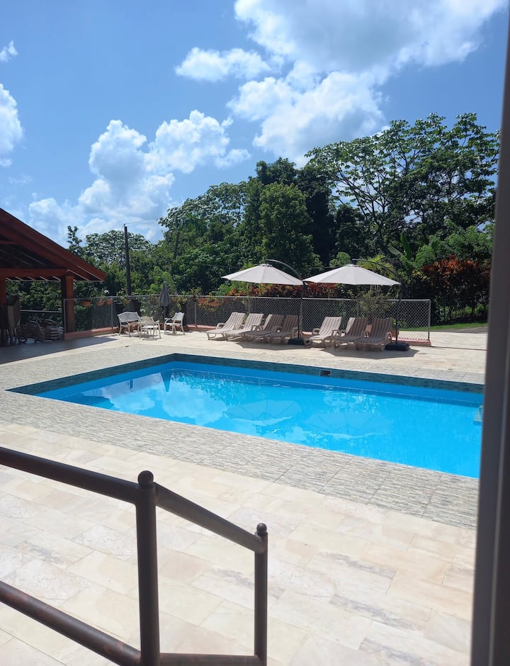 Grande+río Cerca+piscina+billar+vista+basketball - Dominican Republic