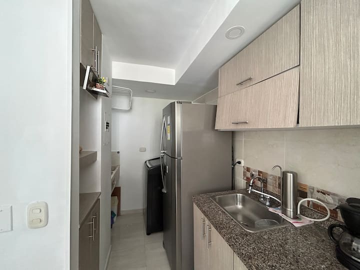Apartamento Cómodo Con Ascensor Piscina En Piso 3 - Cali