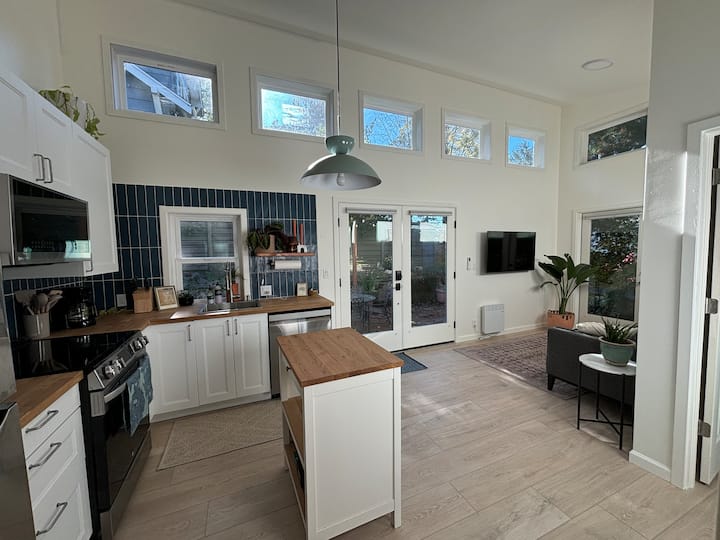 Phinney Bungalow - Magnolia - Seattle