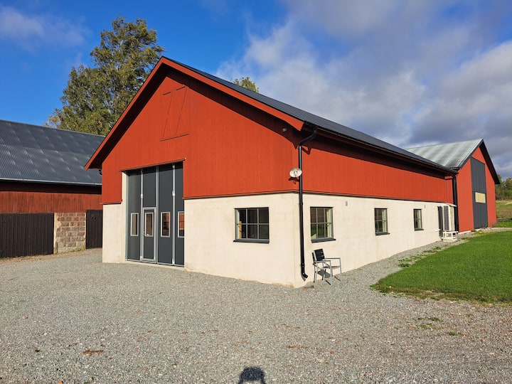 Verkstad Med Lägenhet - Enköping