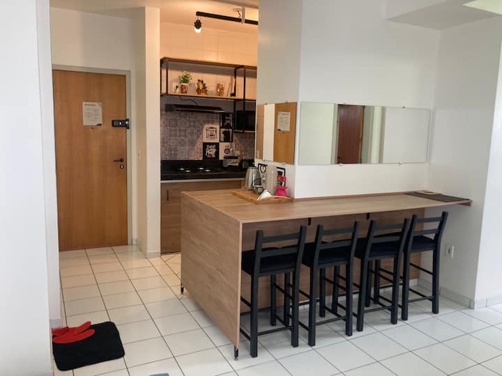 Ap Ensolarado E Seguro, Com Garagem. Entr. Floripa - Florianópolis