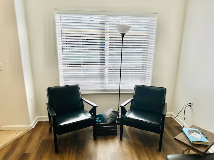 2master/2.5bath/sleeps7/8h - Reno, NV