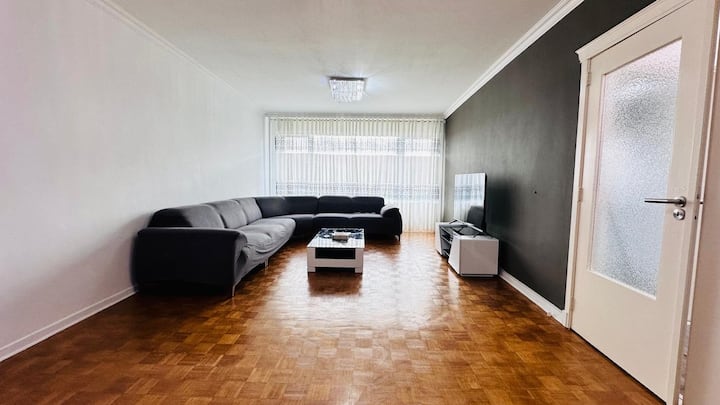 3-bedroom Apartment Near Atomium - Brussels