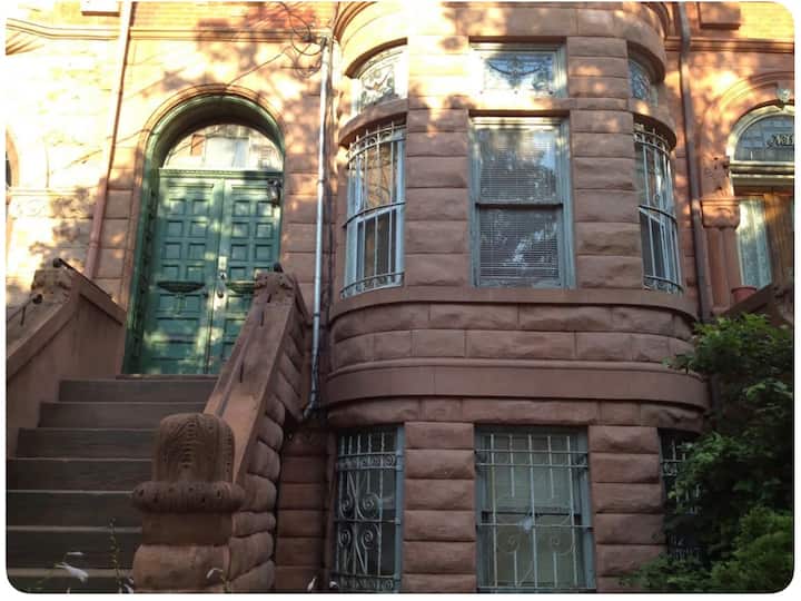 Brownstone 1st Floor - Jersey City, NJ