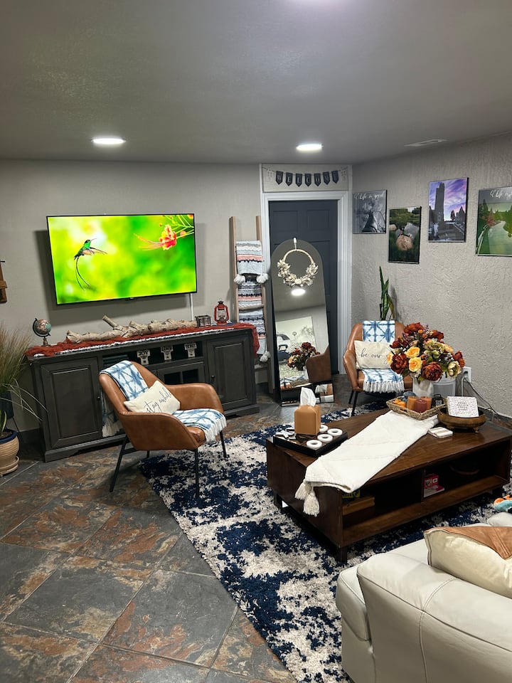Charming Guest Suite In Colorful Colorado Springs - Colorado Springs, CO