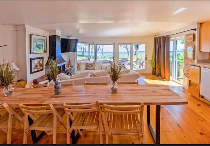 Beachfront National Park 8br 6ba Sleeps 42 Hottub - Portage, IN