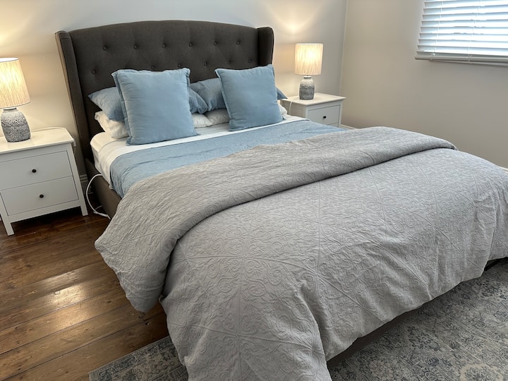 Daisy Cottage On Duke-2 Bedroom. - Yarram