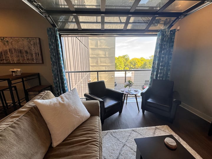 Loft 309- Charming Jr 1 Br Condo - Lawrence, KS