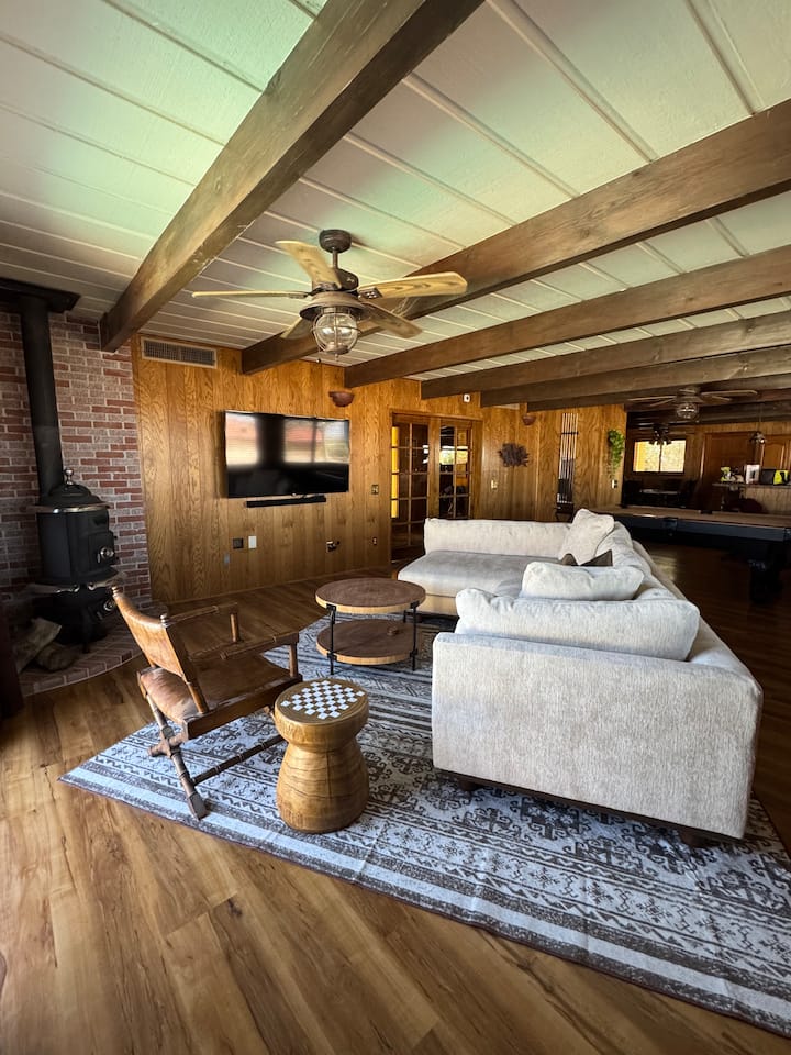 Ranch W/ Pool & Mountain Views - Bullhead City, AZ