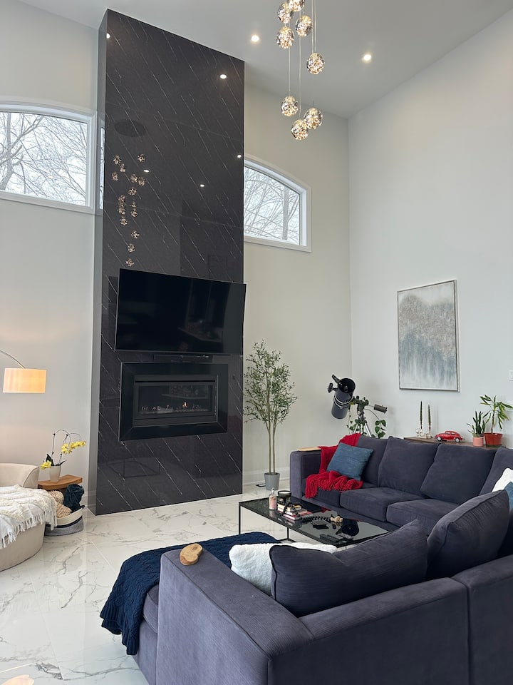 Lakeside Retreat In Victoria Harbour - Midland