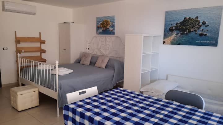 Taormina Free Parking - Sant'Alessio Siculo