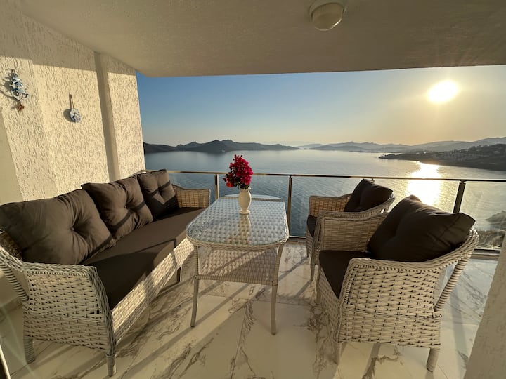 Yalıkavak’ta Harika Deniz Manzaralı Dubleks Villa. - Yalıkavak