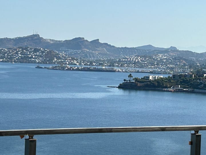 Yalıkavak’ta Marina Manzaralı Villa - Turgutreis