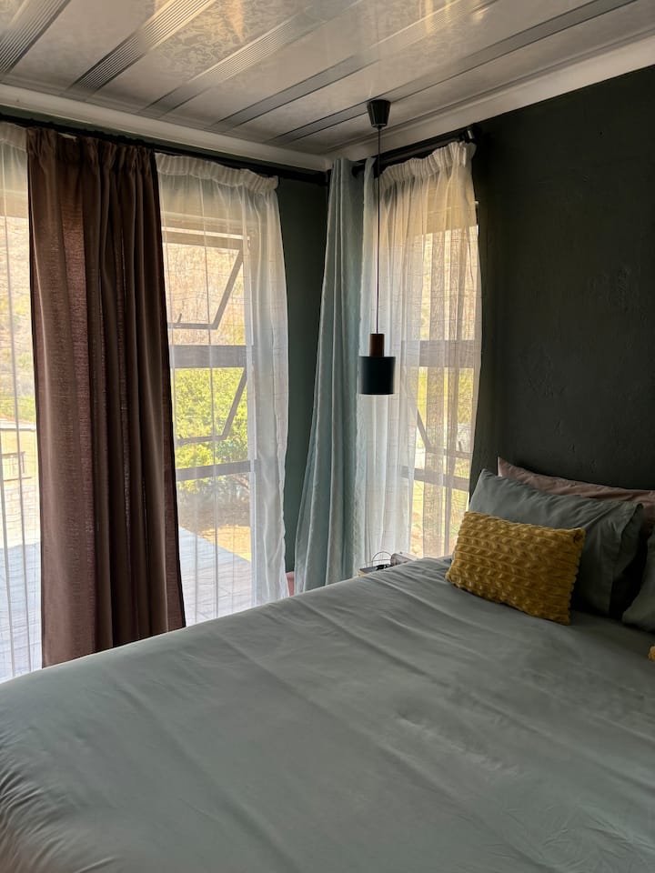 Ngwaritsi Mountain Homestead - Steelpoort