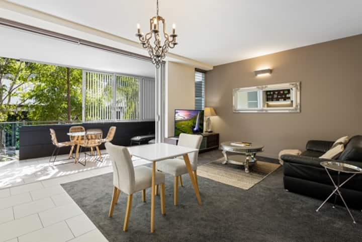 1 Bed Apartment In Iconic Resort - Noosa Shire