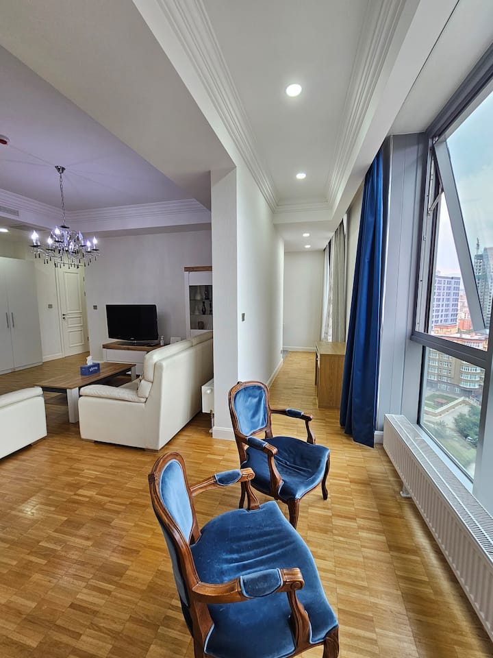Shangri-la Neighbor: Central Apartment In Downtown - Mongolia