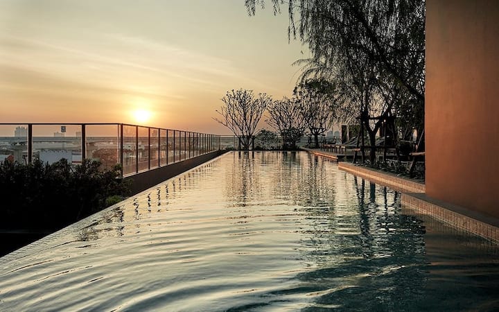 Condominium Srinakarin - Bang Phli District