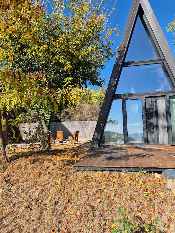 Cabin In The Hills Of Skopje | The Sunrise Cabin - 북마케도니아