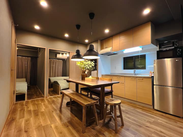 三室一厅，2个卫生间，2个浴室。歌舞伎町200米，步行新宿站800米，地铁站300米，繁华热闹商业区 - Shibuya City