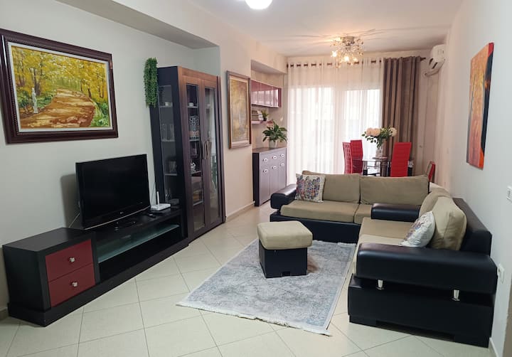 Sweet Apartment In The City Center - Tirana