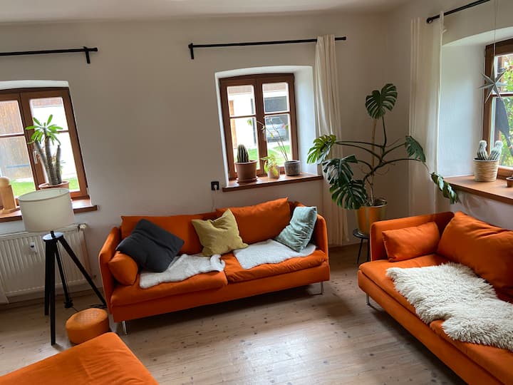 Bauernhaus | 4 Zimmer| Kamin | Garten | Balkon - Bad Aibling