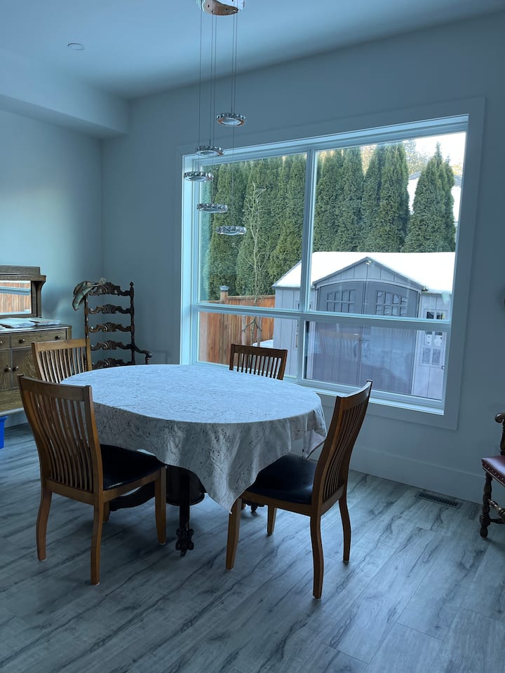 Welcome To Zen Room Chilliwack - Chilliwack