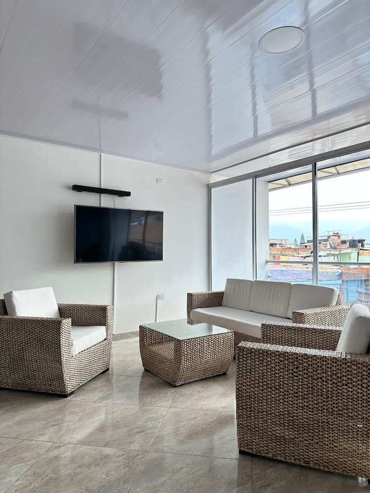 Modern Penthouse With Balcony, Near The Town Park - La Mesa