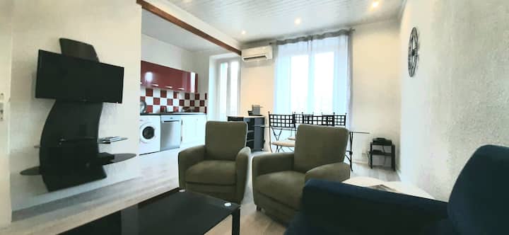 Appartement T4 En Duplex
Wifi Inclus - Vinon-sur-Verdon