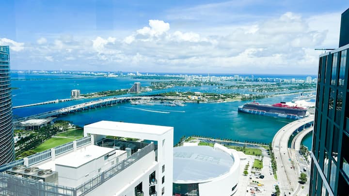 Penthouse*new 2024 Downtown Miami 2/2 Near Arena - Miami, FL