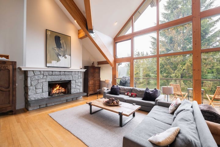 Luxury Home | Private Hot Tub | Pets | Bbq | Ac - Whistler