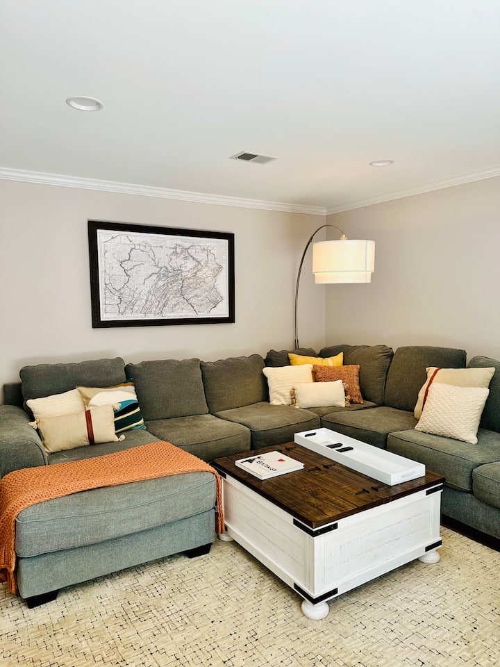 Serene & Quiet Lakefront Condo, Recently Updated - Sadlers Creek State Park, Anderson