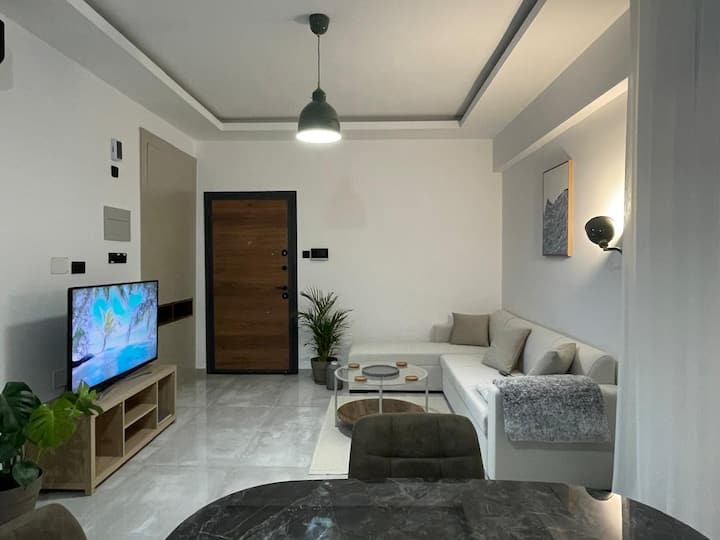 Modern Balcony Flat In Dereboyu | Walk Everywhere - Nicosie