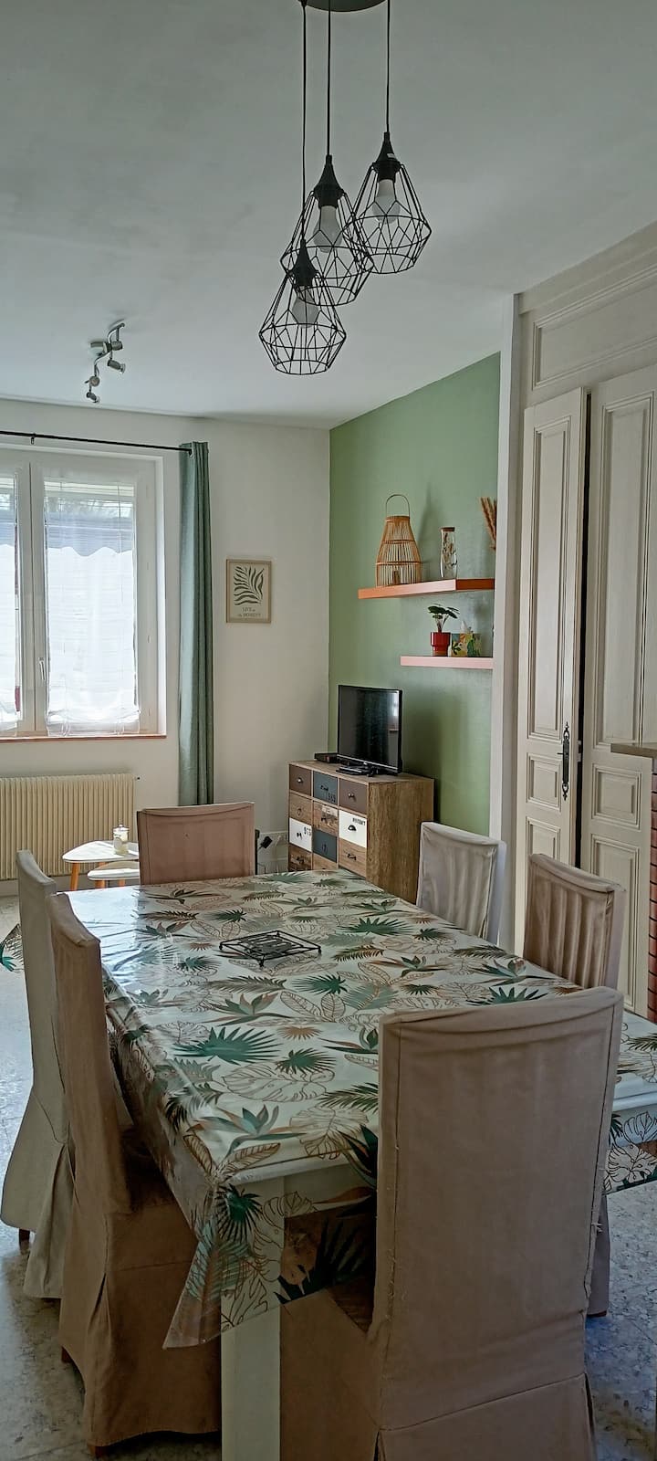 Maison Spacieuse Avec Terrasse Et 3 Chambres - Amiens