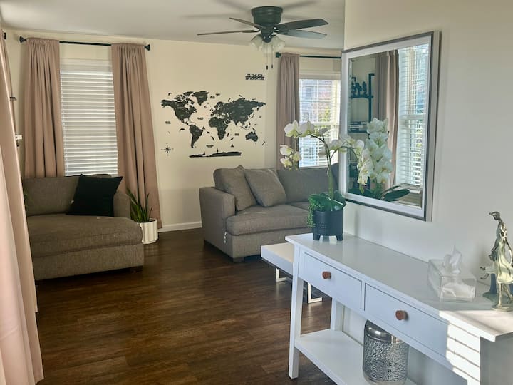 Spacious Home Near Boston Perfect For Groups! - Brockton, MA