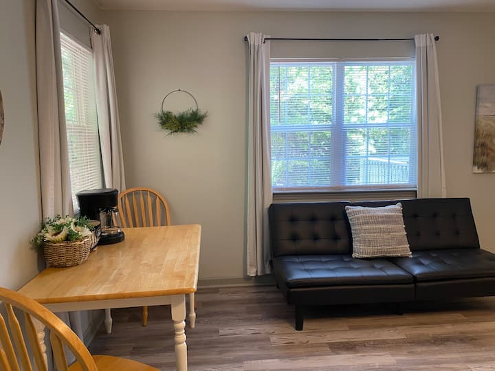 Adorable King Suite In Helen | Suite A - Helen, GA