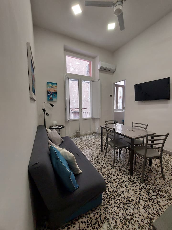 Alma2 Ai Tribunali - Naples