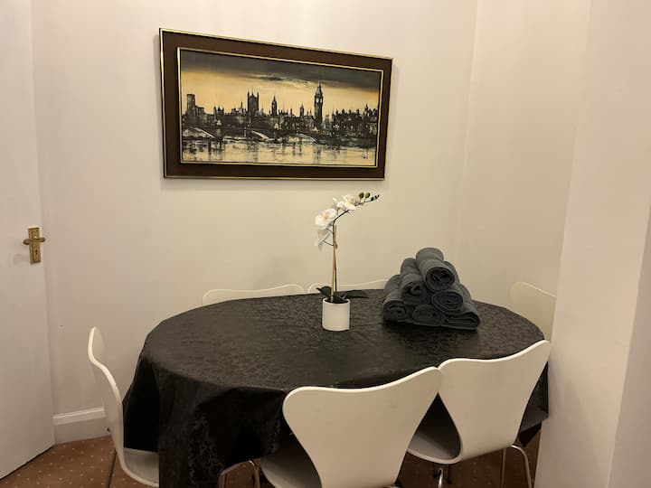 Lovely 3 Bedroom Garden Flat. - Stanmore - London