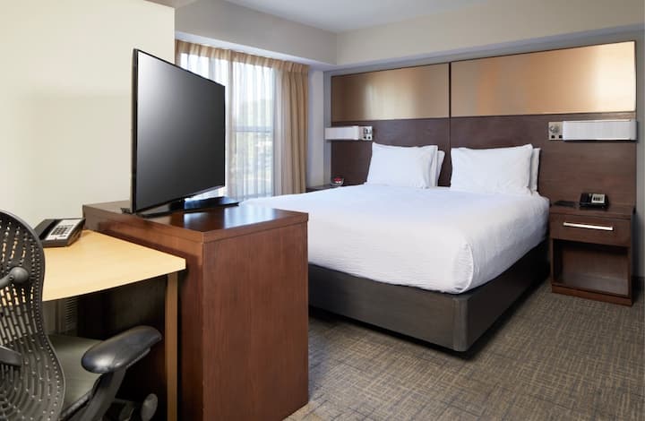 Carlsbad 1-bedroom Suite W/ Park - Carlsbad, CA