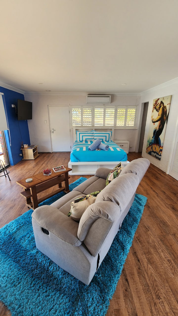 Cute Little Country Nanny Flat - Katanning