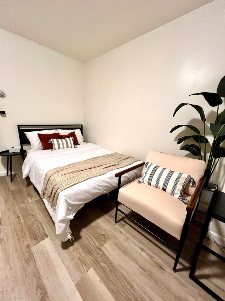 Home In Lodi Close To Nyc & Newark Airport - Clifton, NJ