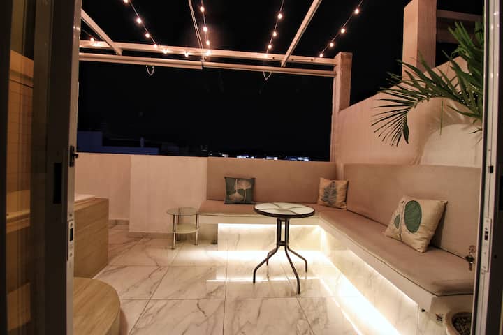 Living Room With Jacuzzi, Pool View - Messico